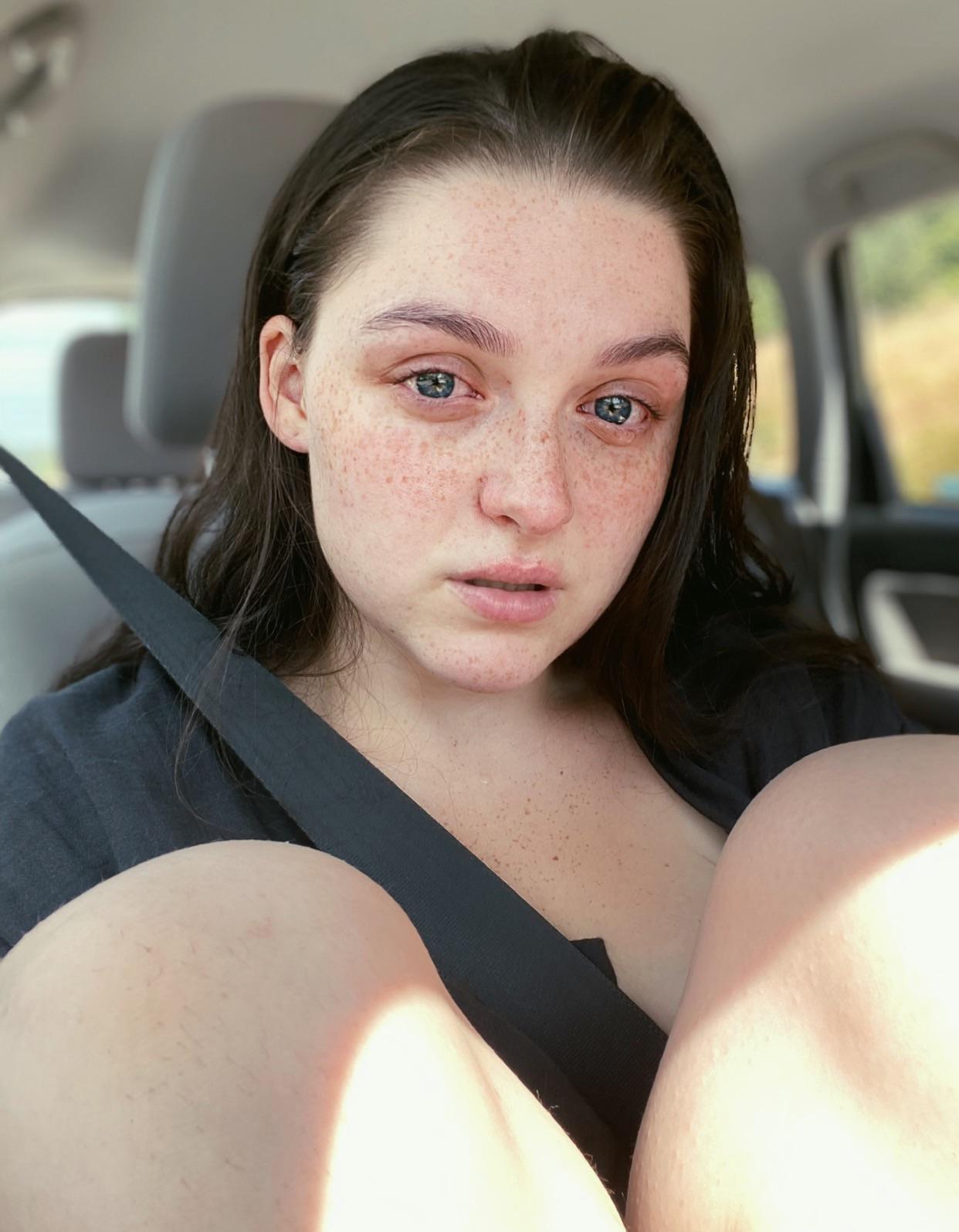 Cuddles And Butt Touches Welcome 🥺 Scrolller