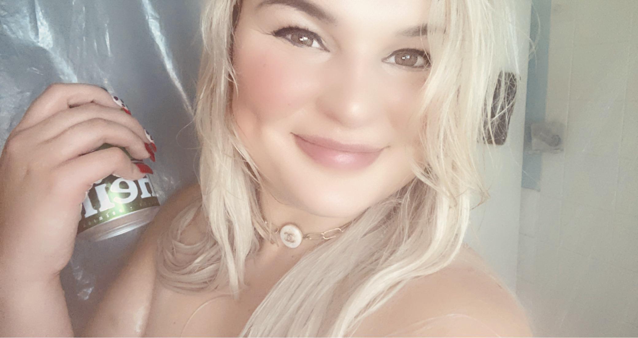 Cum Give Me Kisses 🥰 Scrolller