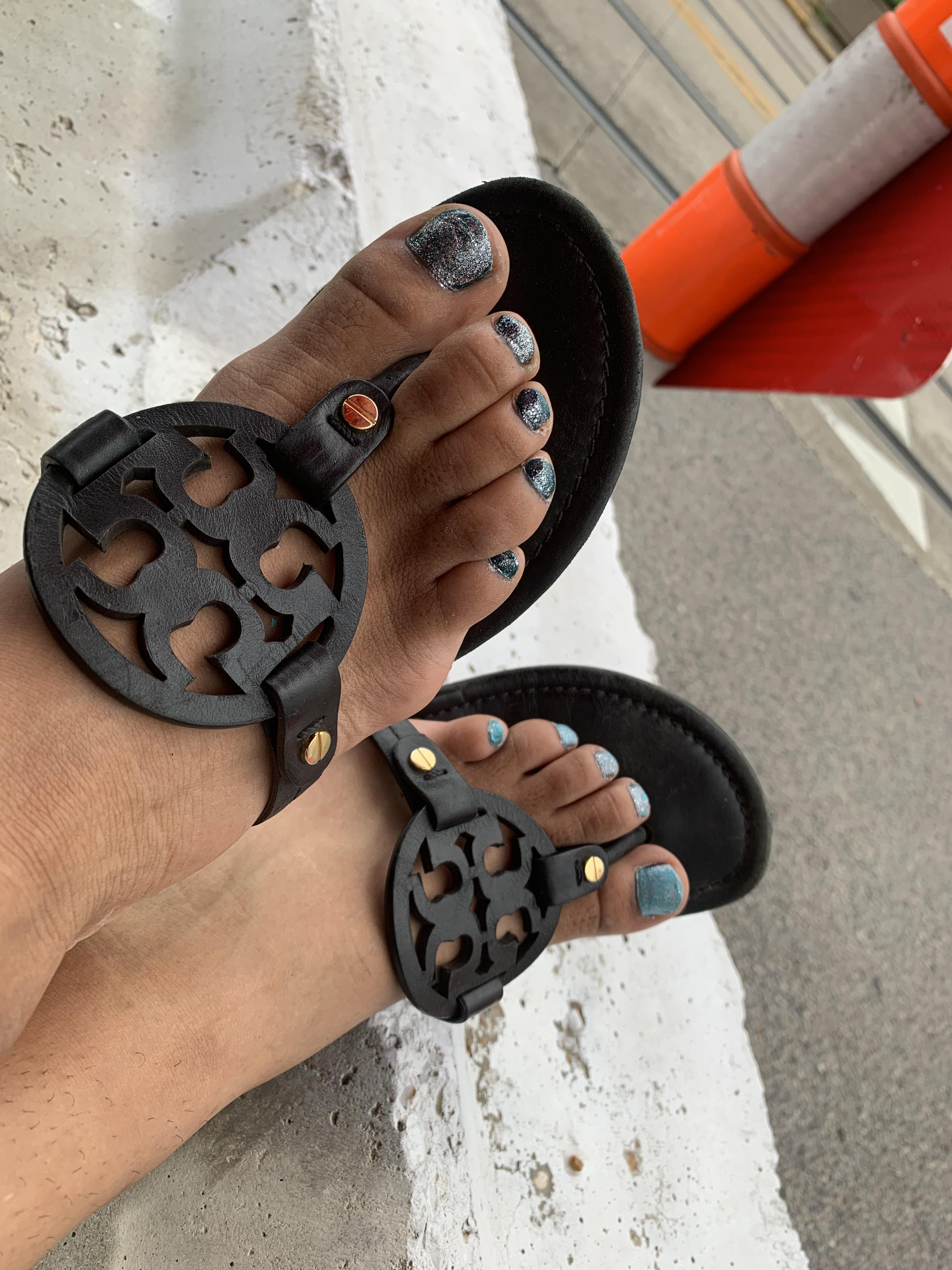 Cum on my feet daddy | Scrolller