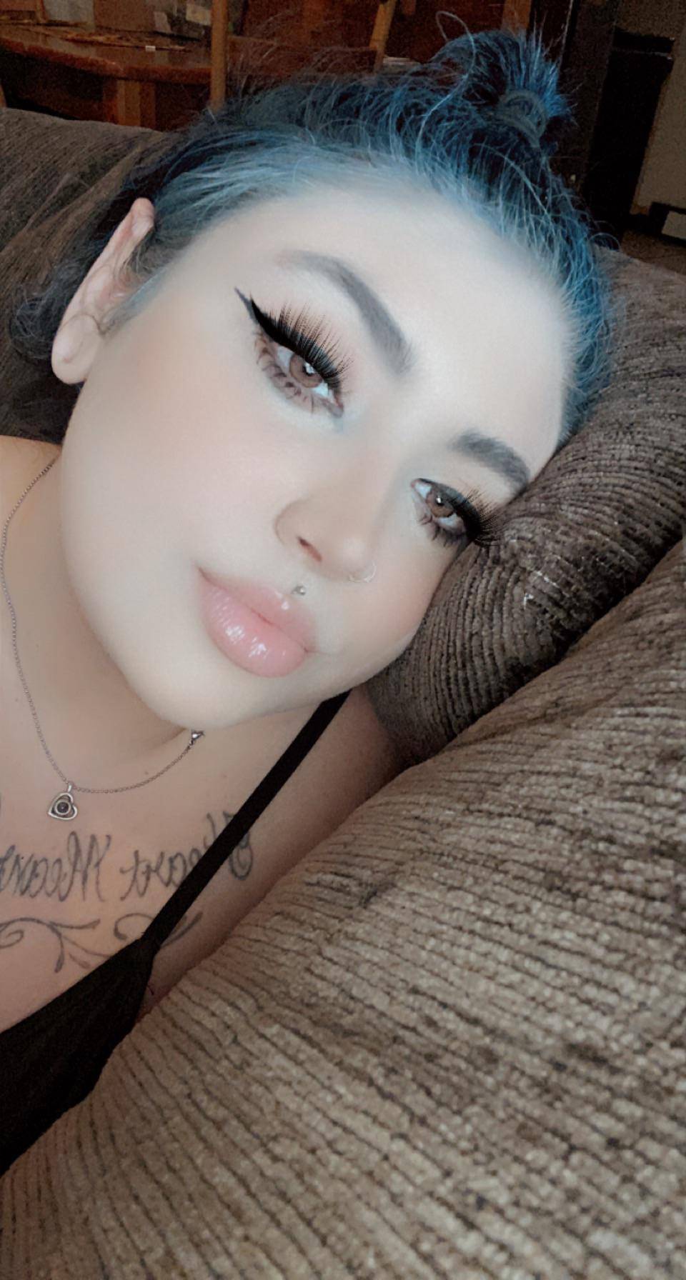 cum on my pretty face | Scrolller