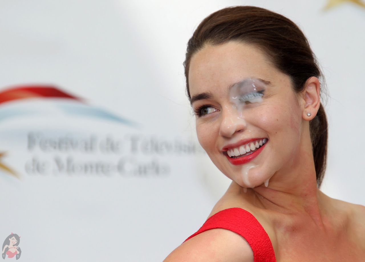 Cumslut Emilia Scrolller