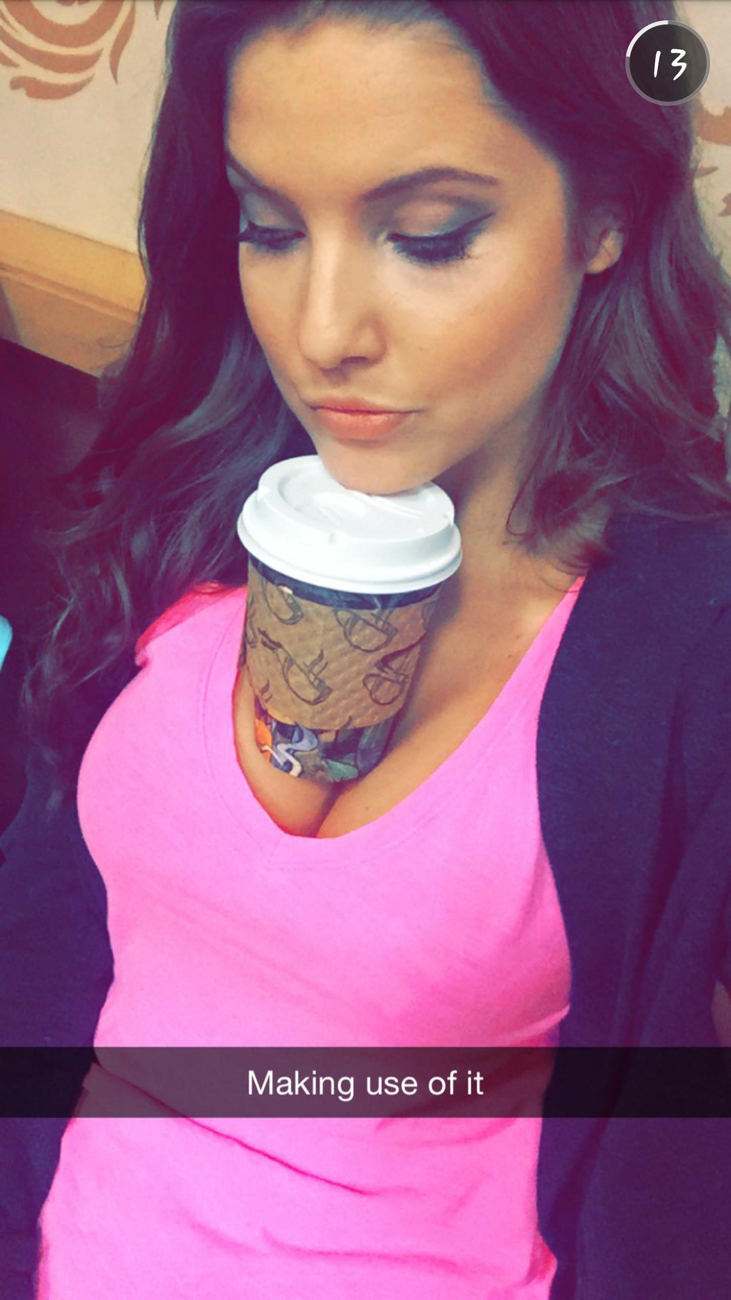 Cup holder | Scrolller