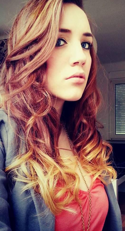 Curly hair. | Scrolller