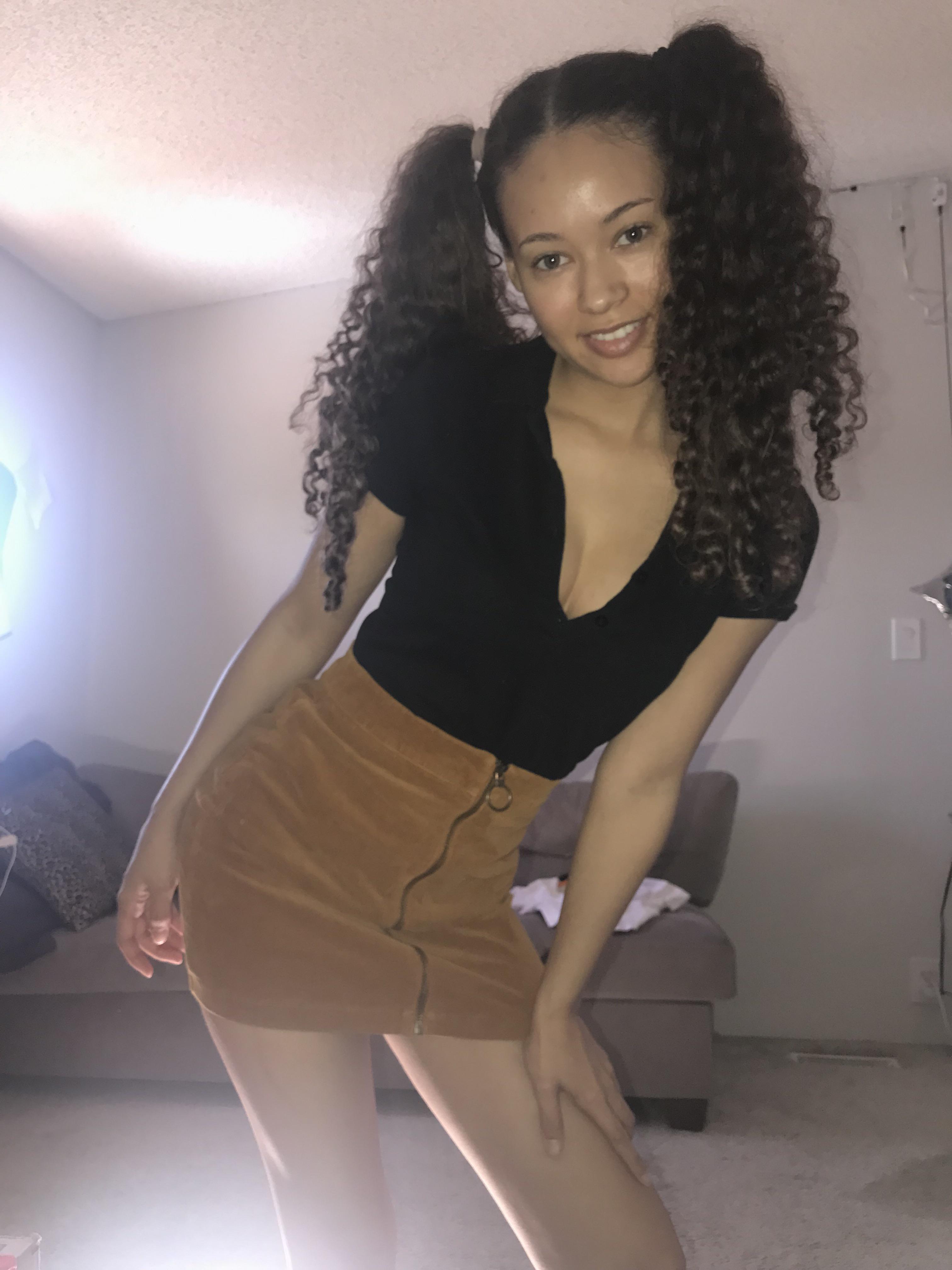 Curly hair in pigtails 😋💕 | Scrolller