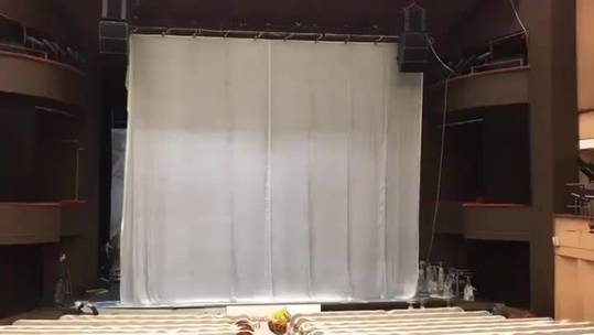 Curtain raising (xpost gifs) | Scrolller