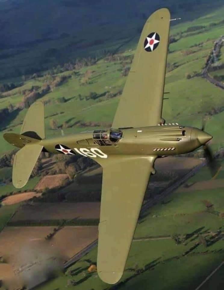 Curtiss P-40 Warhawk | Scrolller