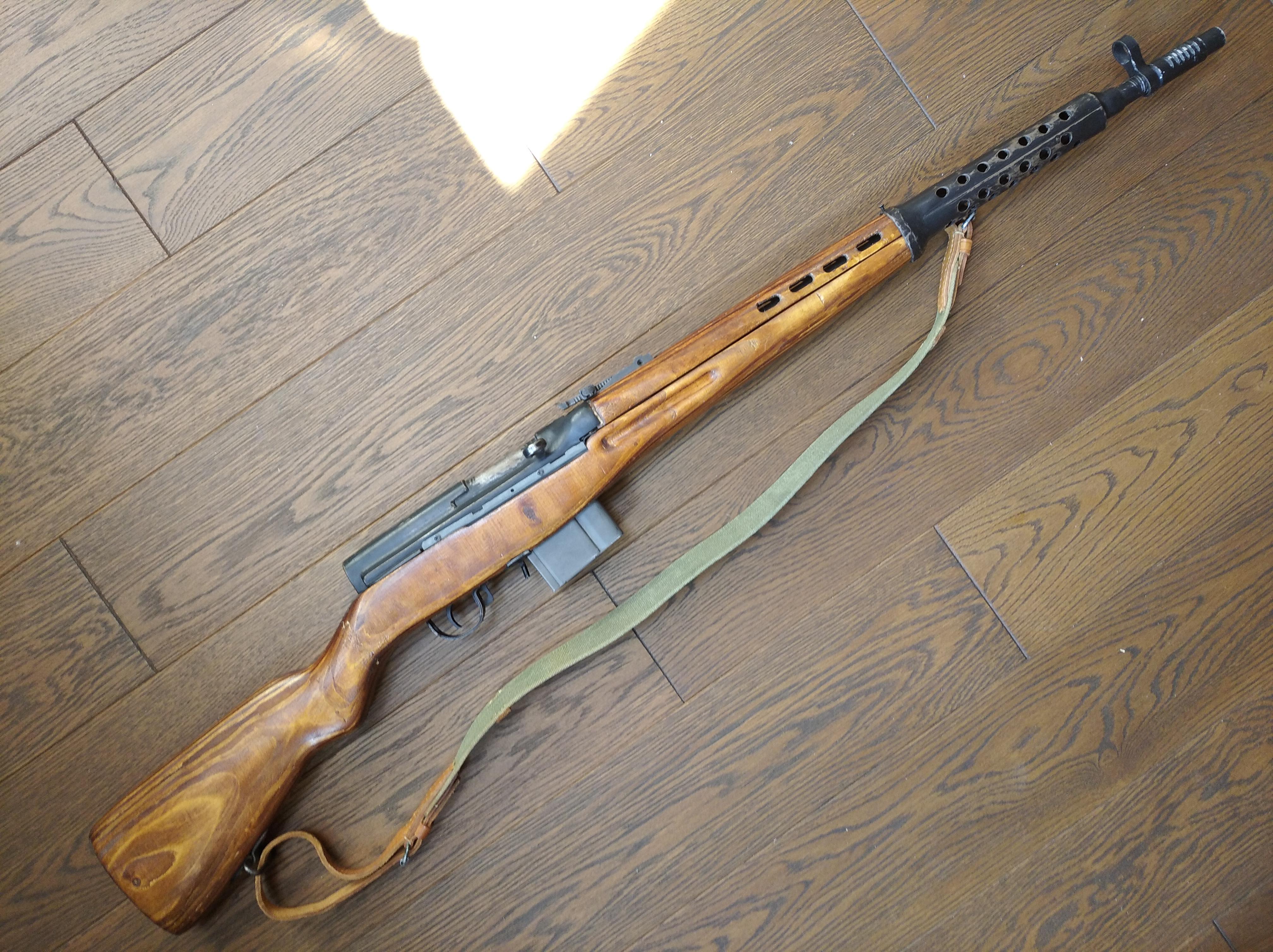 Custom SVT-40 based on M14 gearbox | Scrolller