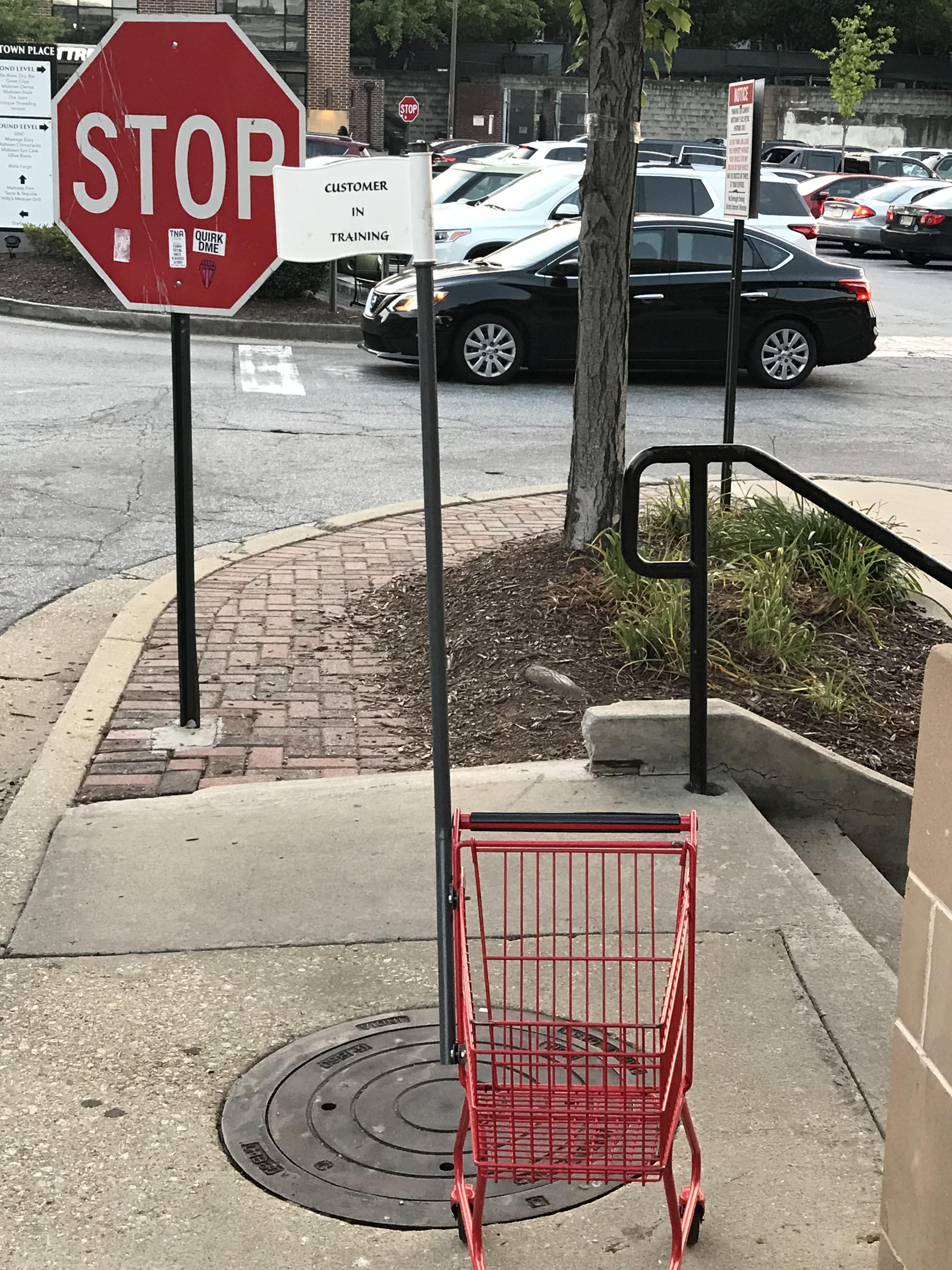 Customer in training | Scrolller