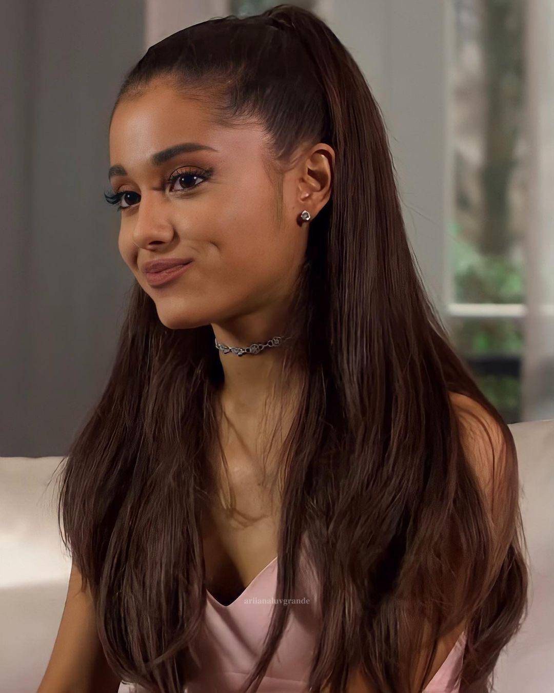 Cute & innocent look 😳 | Scrolller