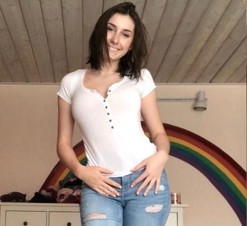 Cute as a button | Scrolller