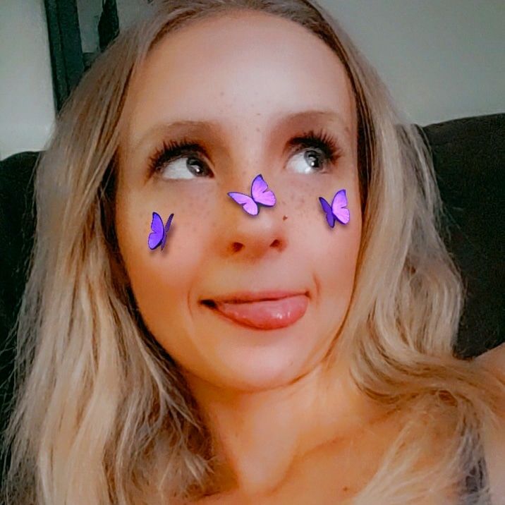 Cute but psycho 😋 | Scrolller