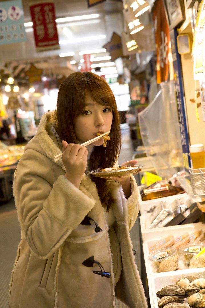 Cute | Caught Eating | Scrolller