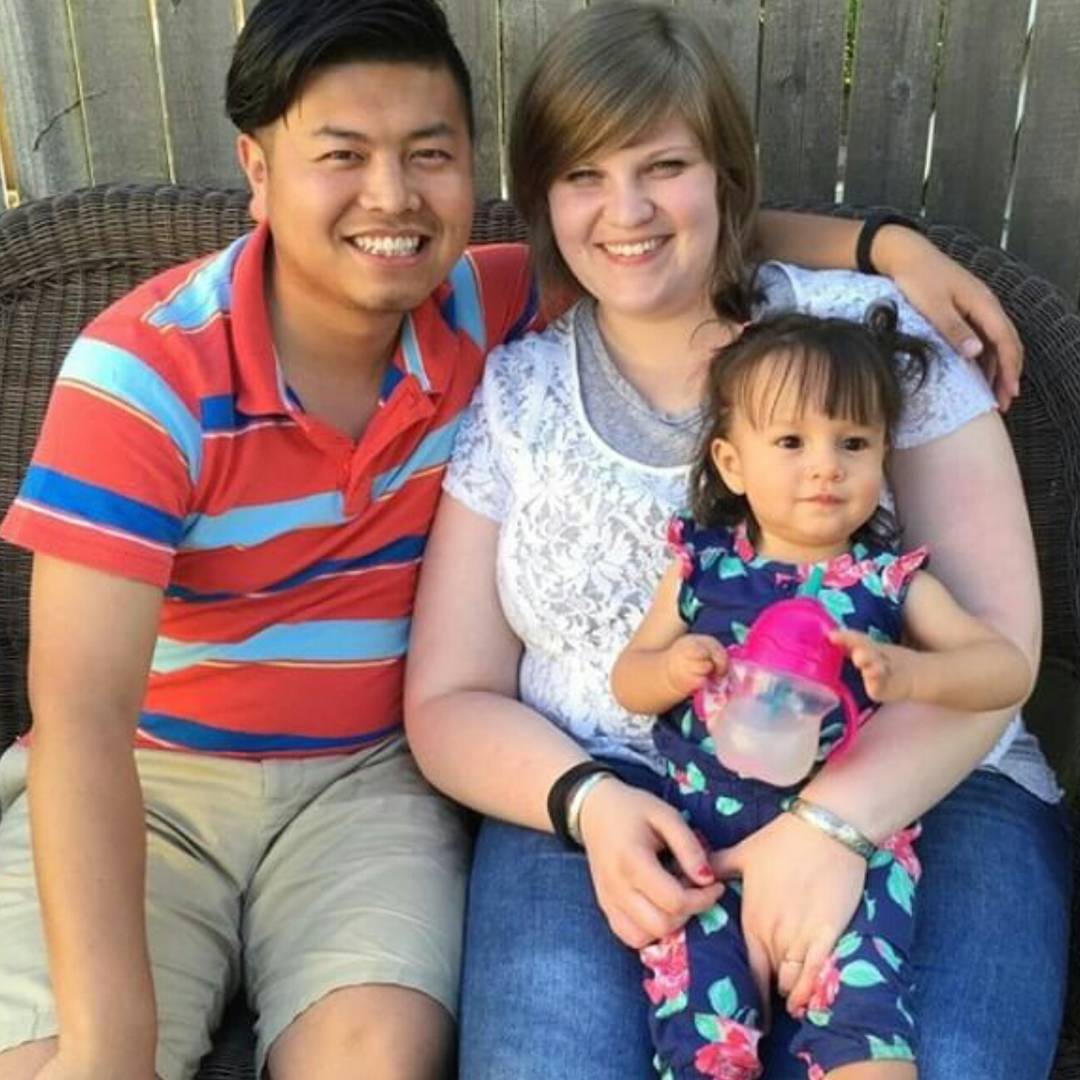 Cute mildly big couple | Scrolller