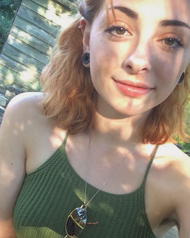 Cute Redhead | Scrolller