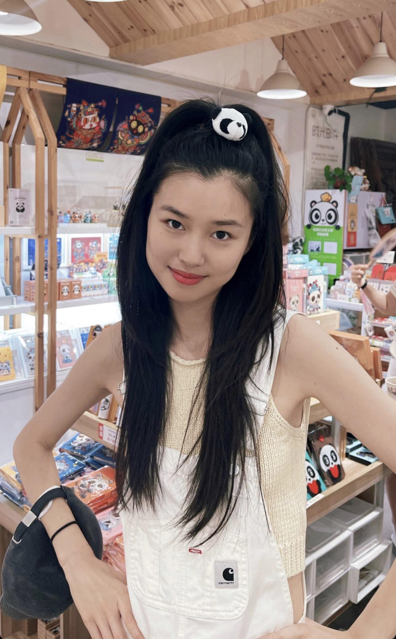 Cutie 💕 | Scrolller