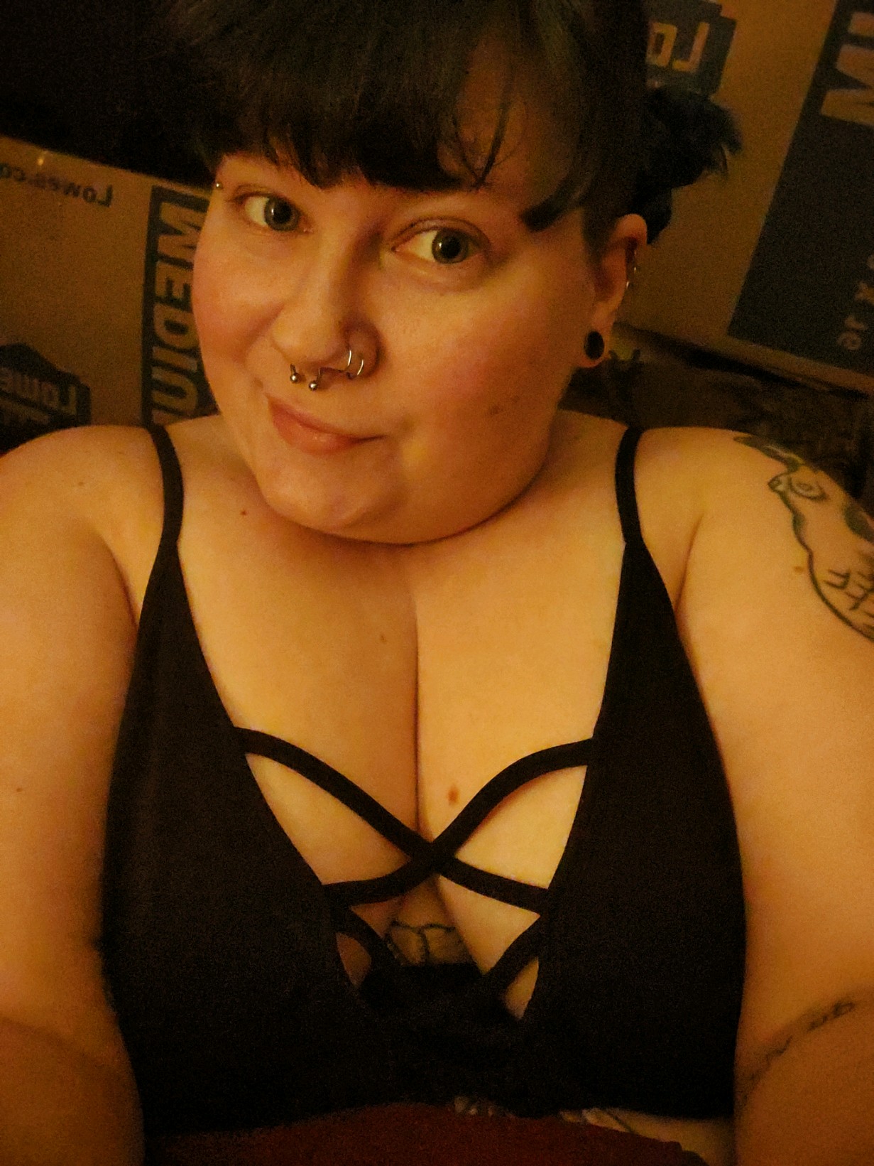 goth kitty | Scrolller