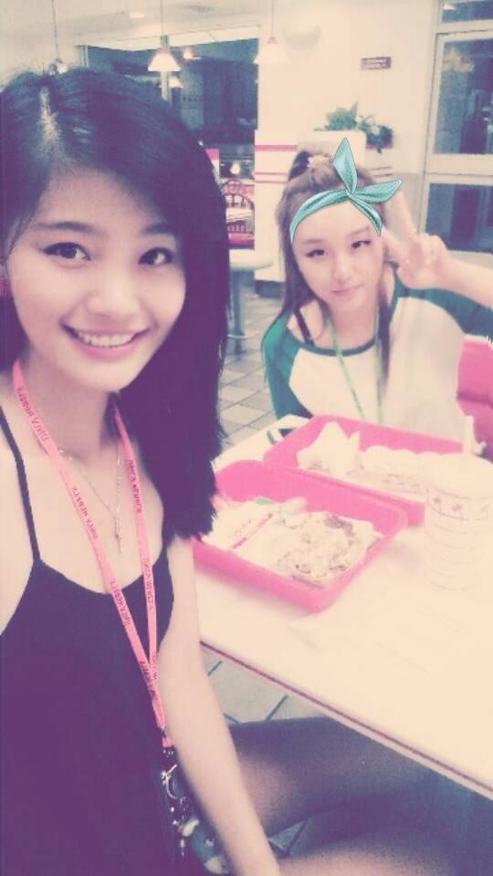 Cuties (x-post from r/RealChinaGirls) | Scrolller