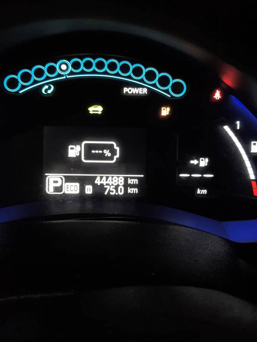 Cutting it a tad bit close 😬 😅 | Scrolller