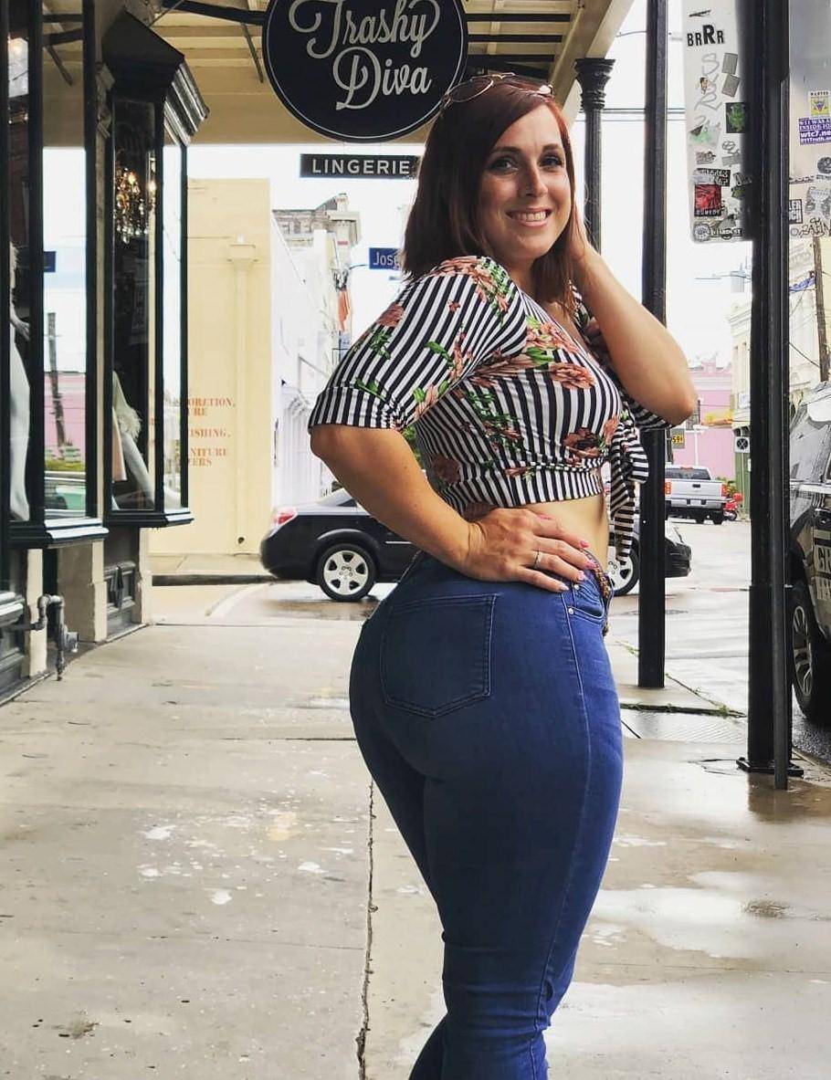 Cynthia Renee | Scrolller