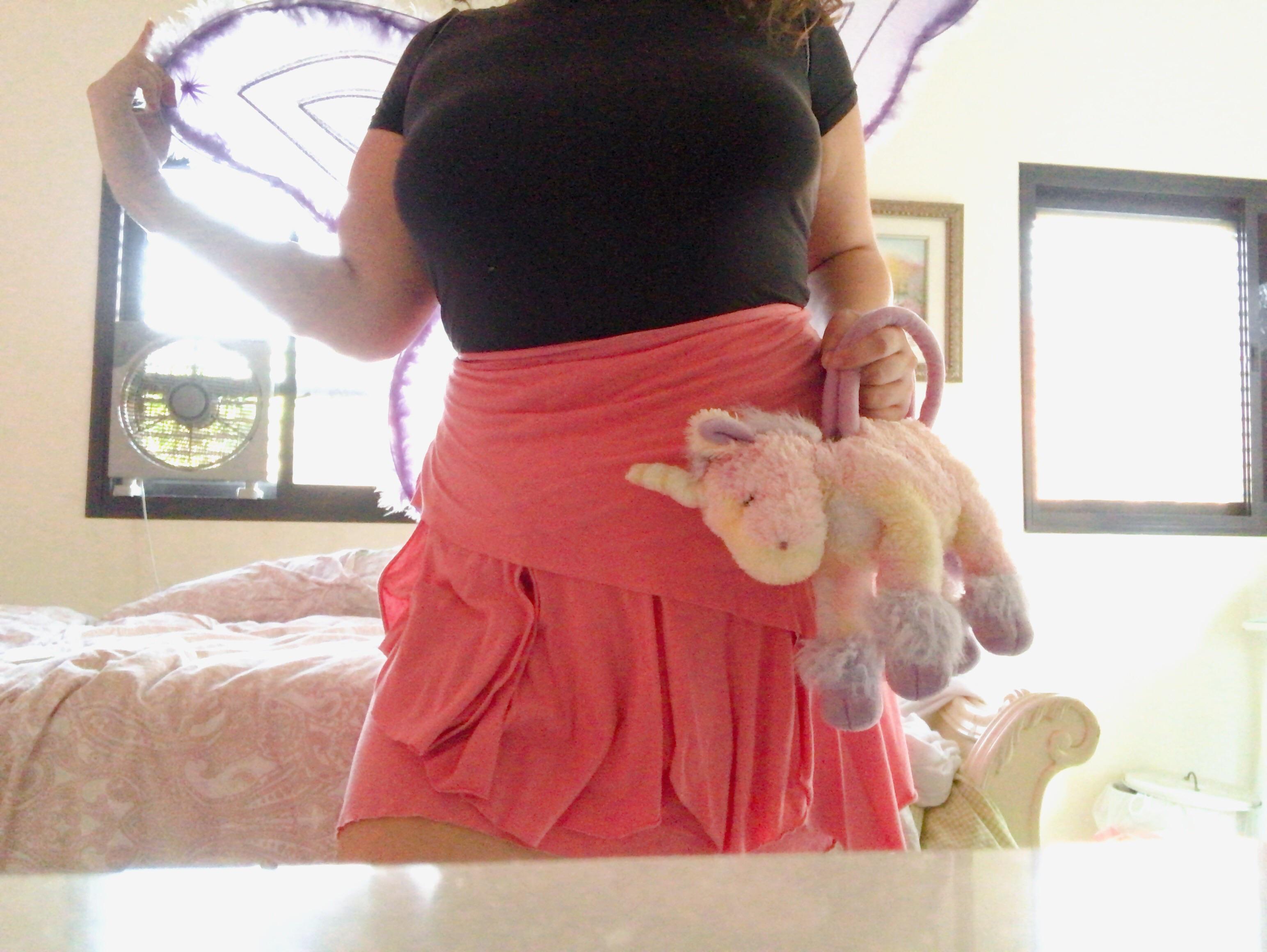 Daddy I’m playing dress up! {F18} OP | Scrolller