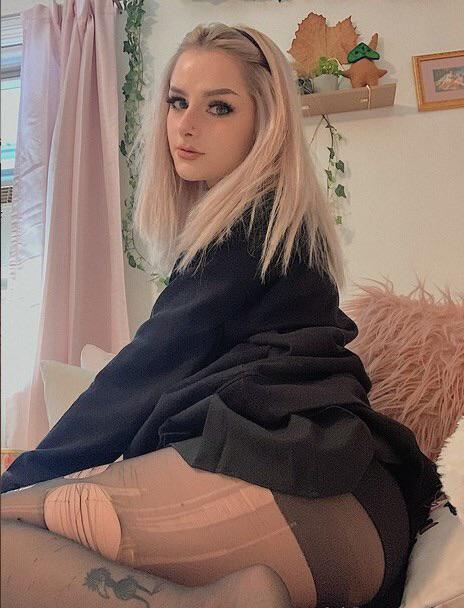 Daddy please | Scrolller