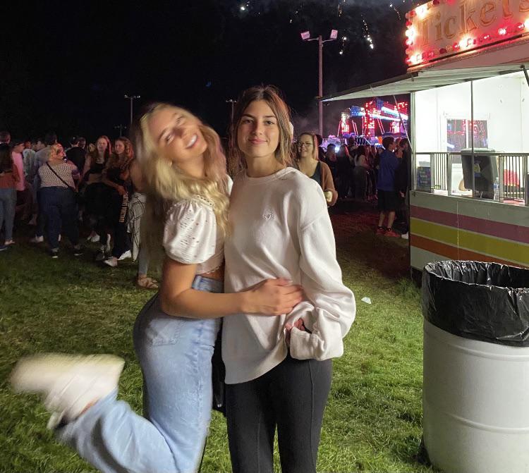 ready to serve and cum | Scrolller