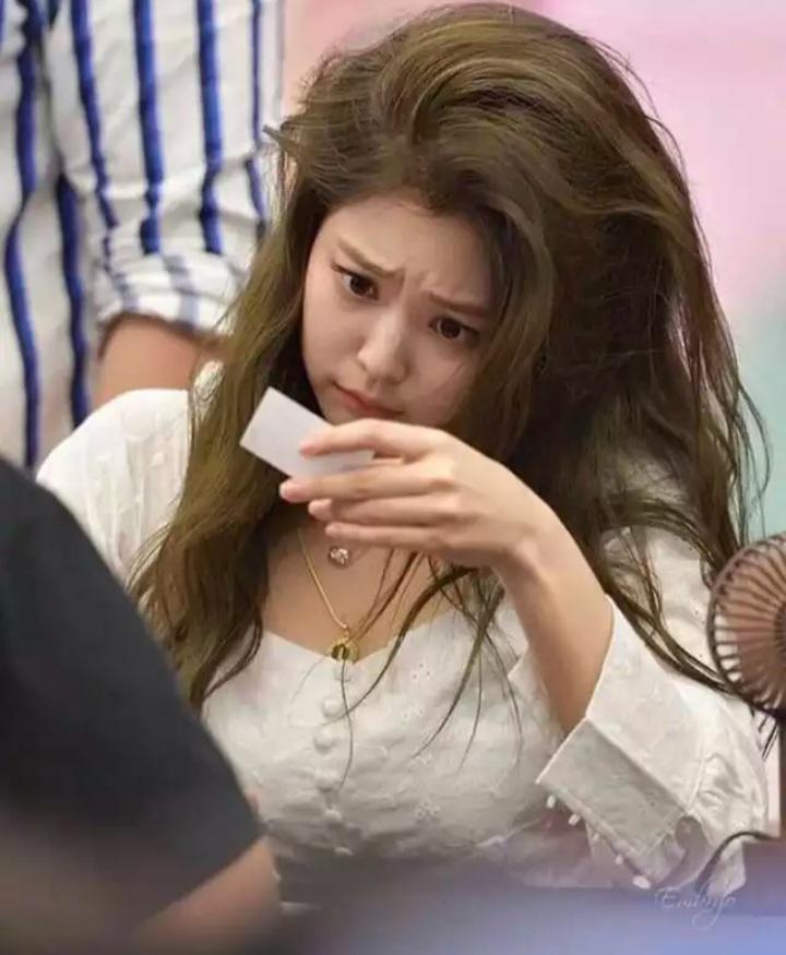 Daily Jennie #54 | Scrolller