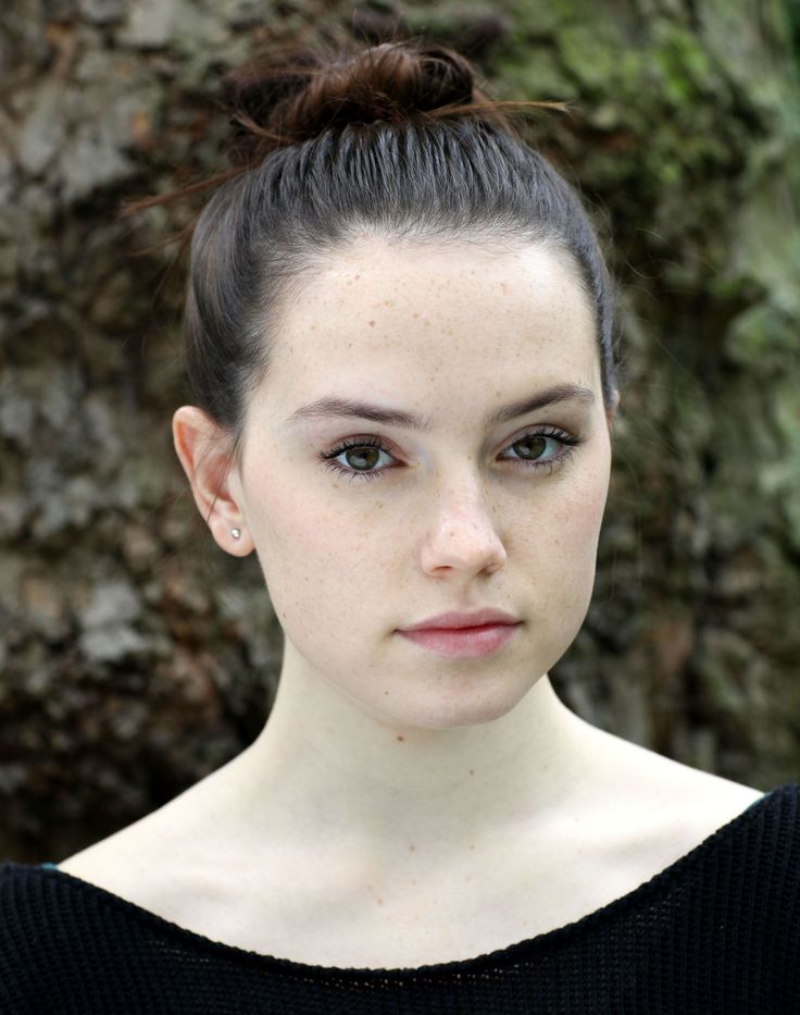 Daisy has her hair up, she's ready to suck your cock. | Scrolller