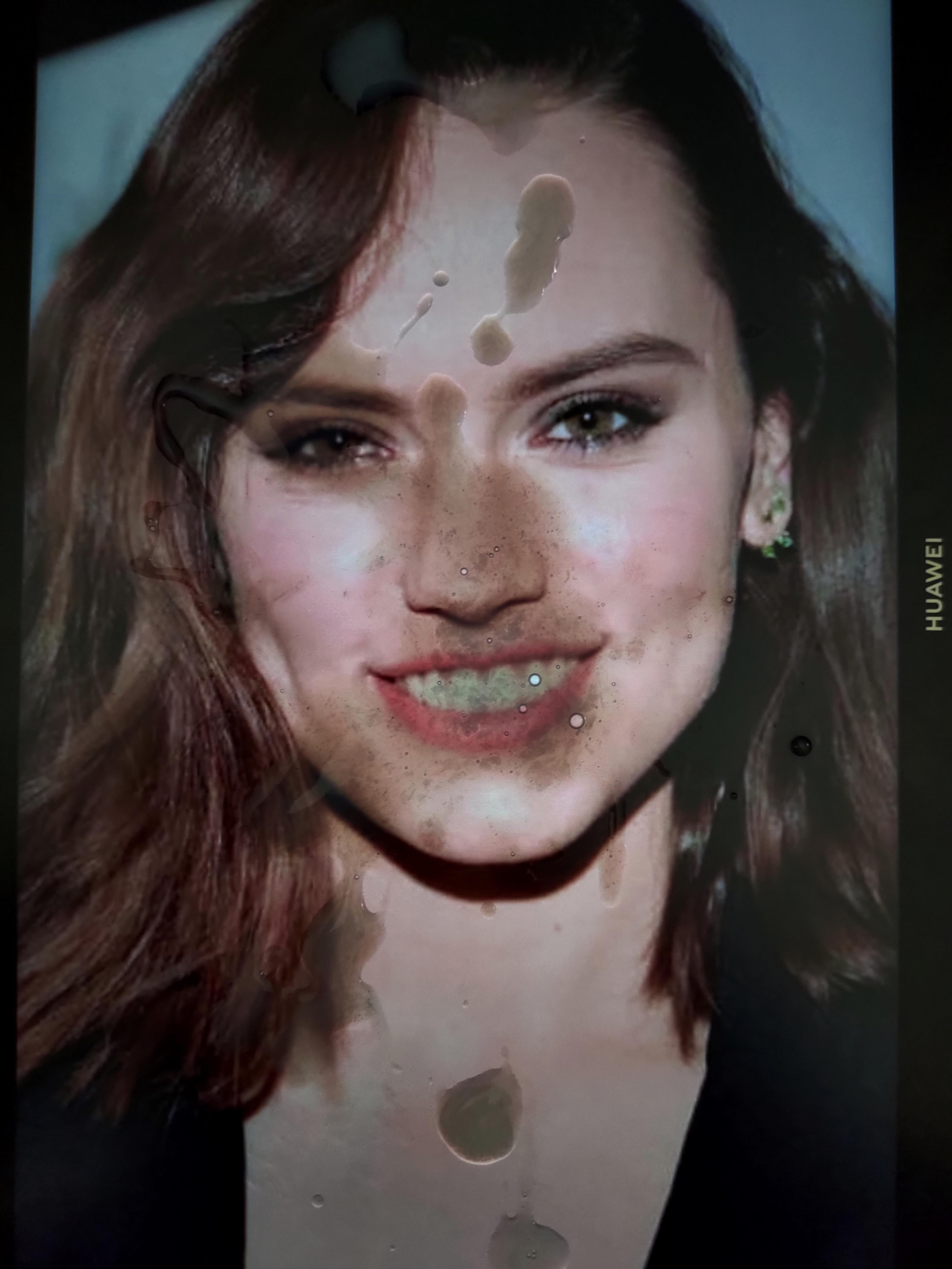 Daisy Ridley | Scrolller