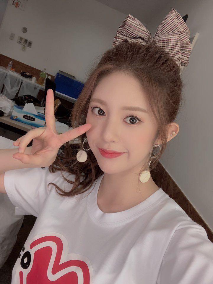 Daisy Tuesdays | Scrolller