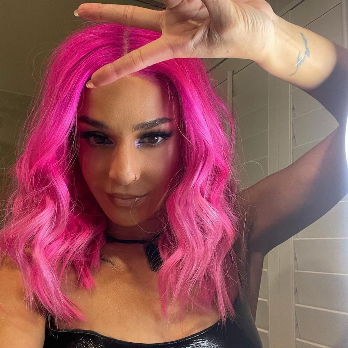 Dakota Kai | Scrolller