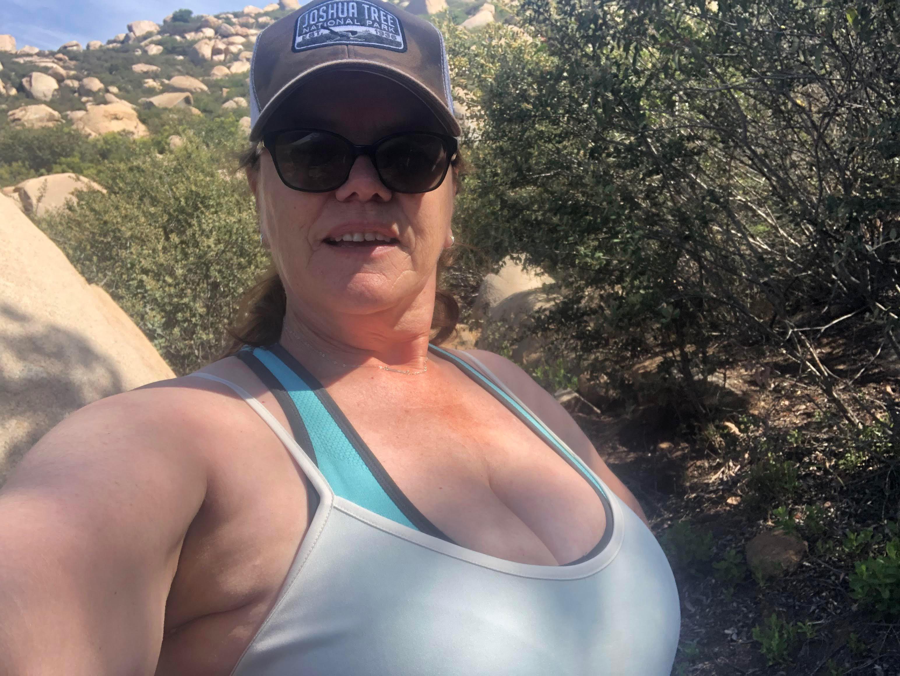 Damn but her tits drive me crazy | Scrolller