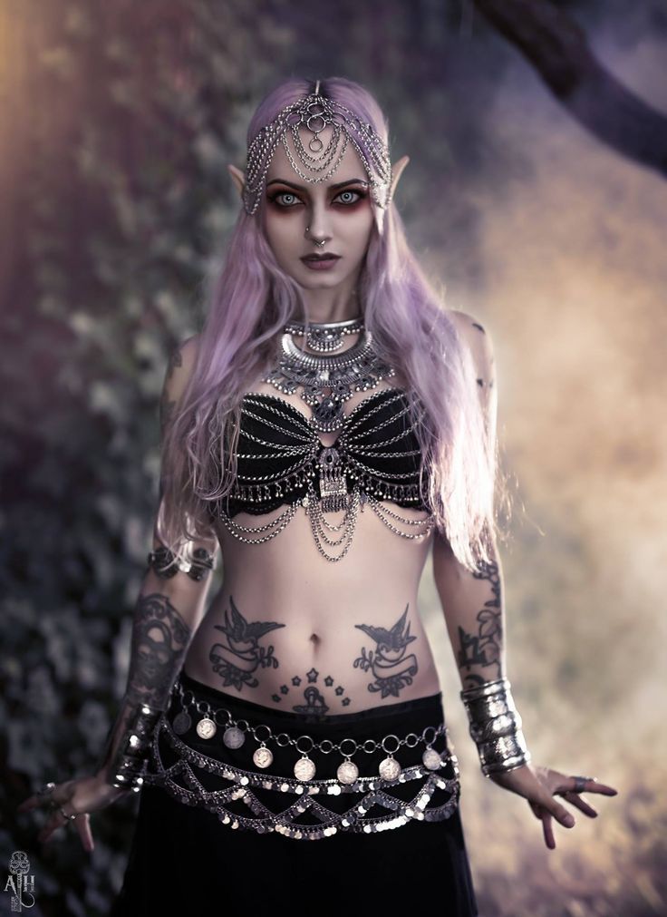 Dark Elf | Scrolller