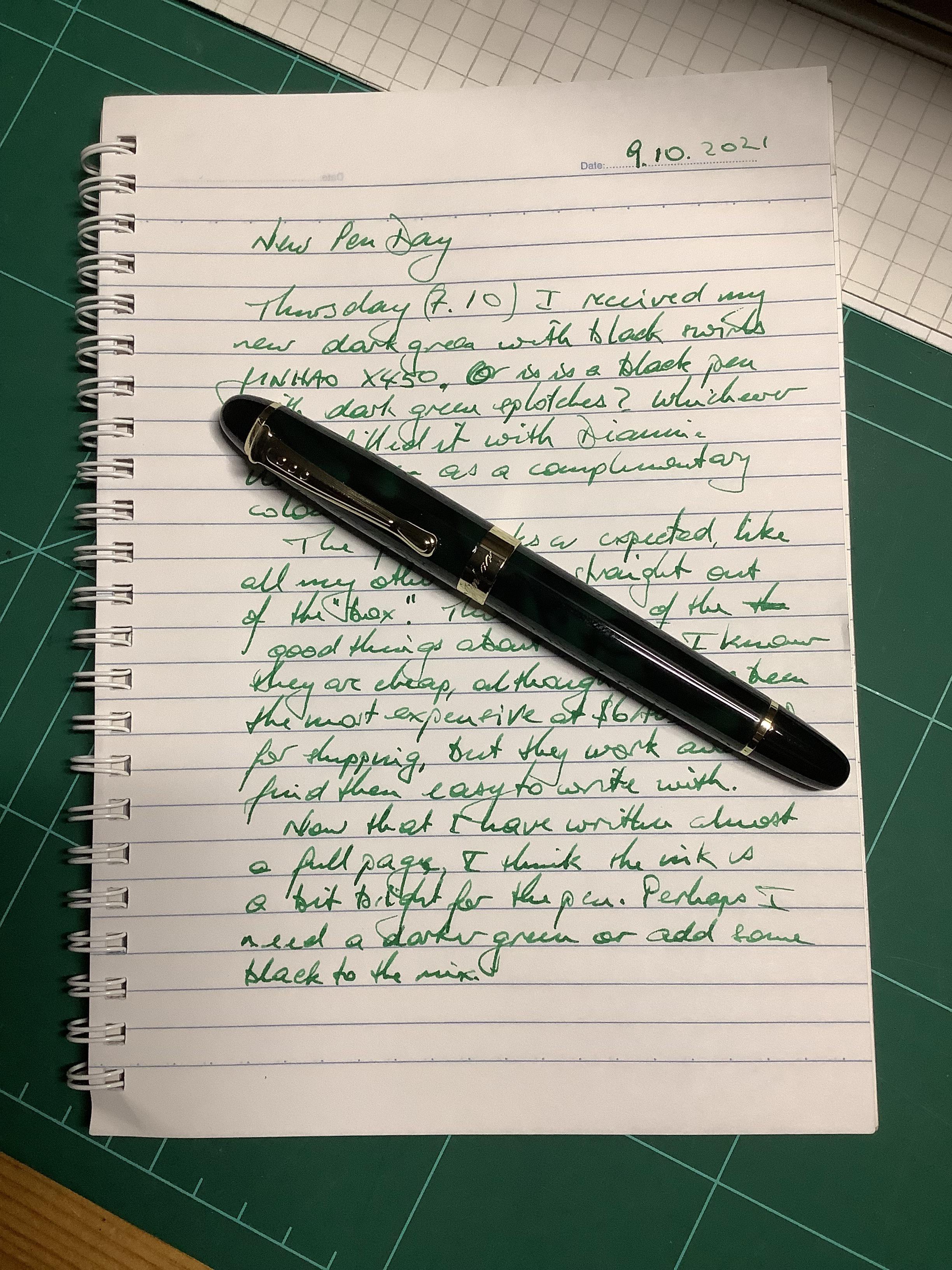 Dark green Jinhao x450 and Diamine Ultra Green | Scrolller