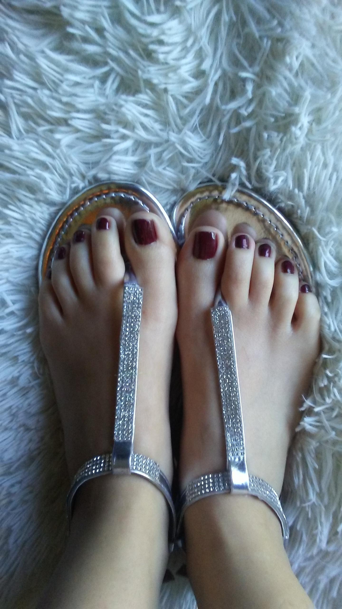 🌹Shiny Sandals/Blood Red Toes🌹 | Scrolller