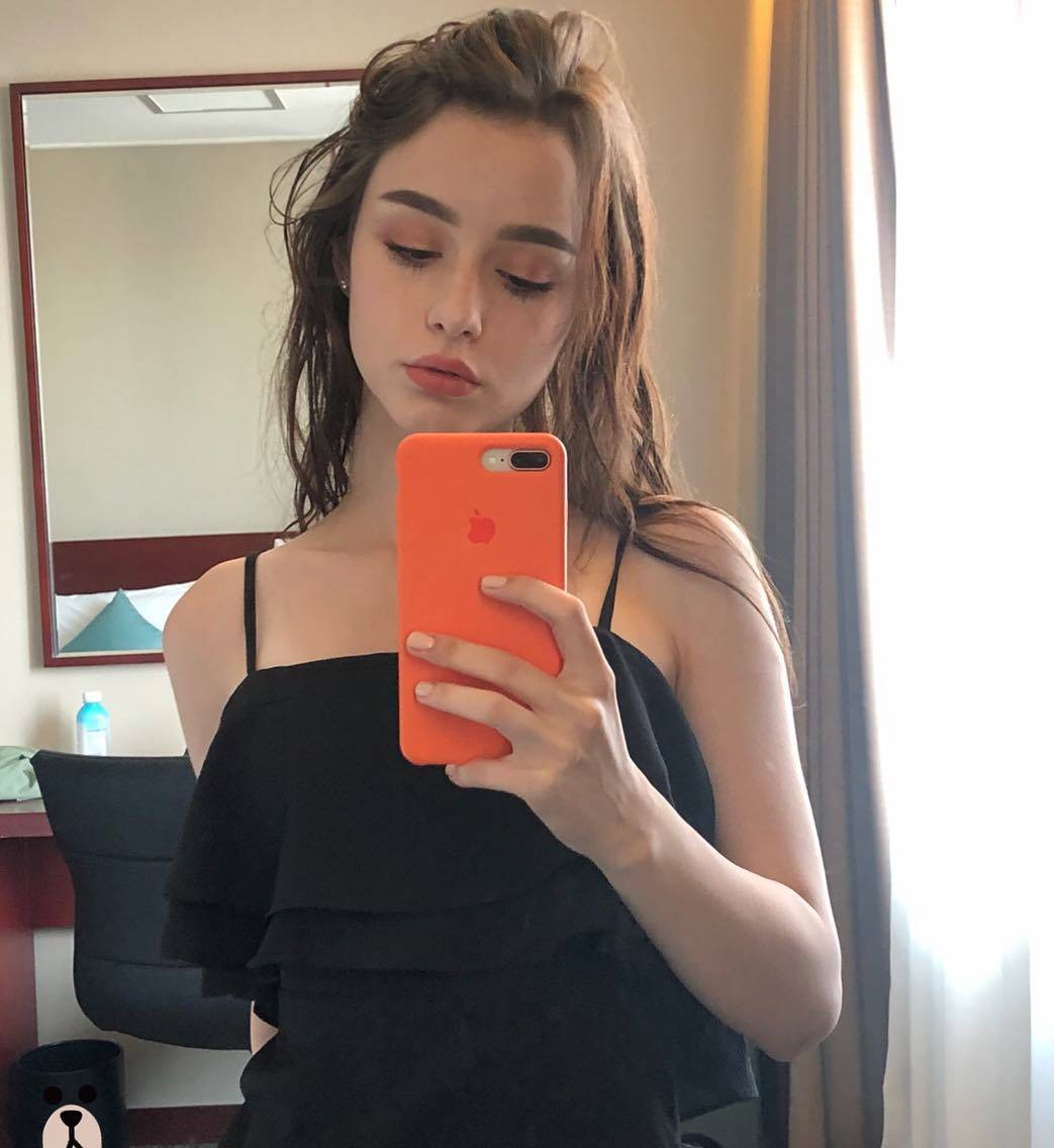 Dasha looking beautiful. | Scrolller