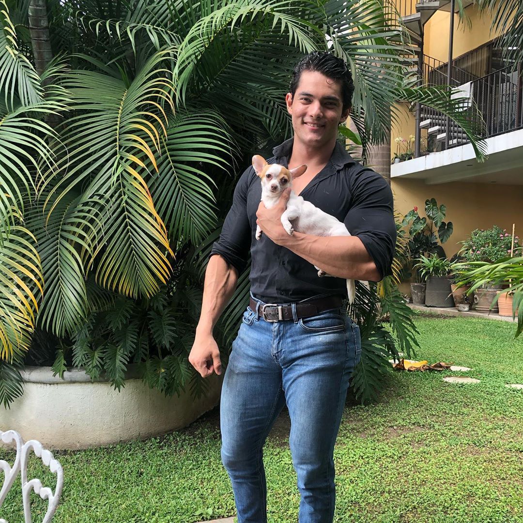 David Mendoza | Scrolller