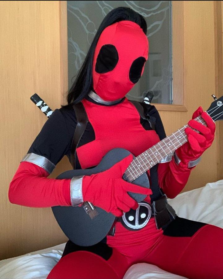 Deadpool be looking hot | Scrolller