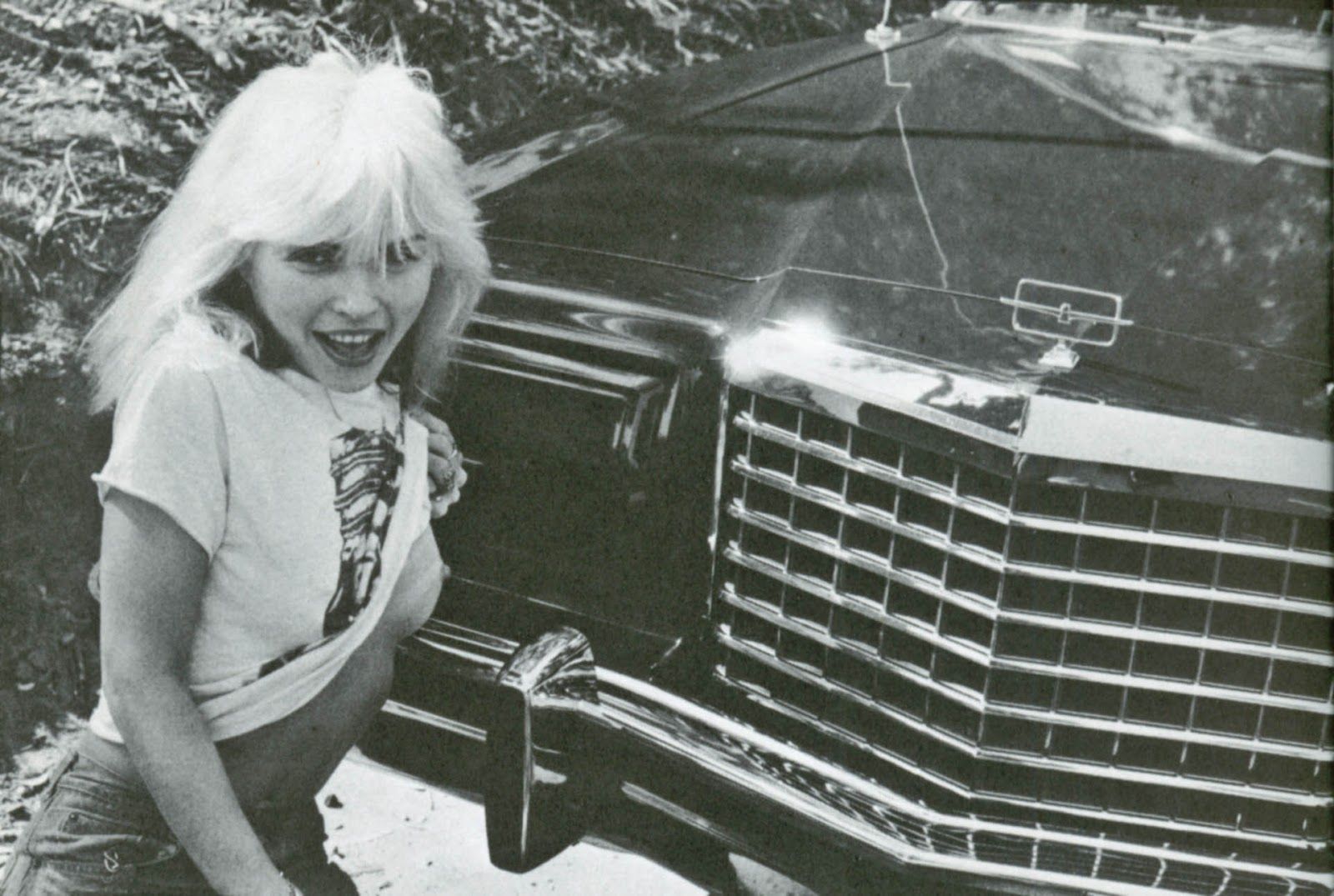 Debbie Harry around 1977 | Scrolller