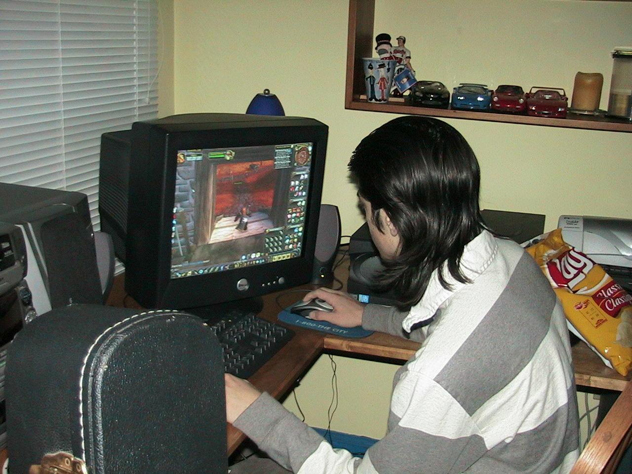 December 2004 | Scrolller