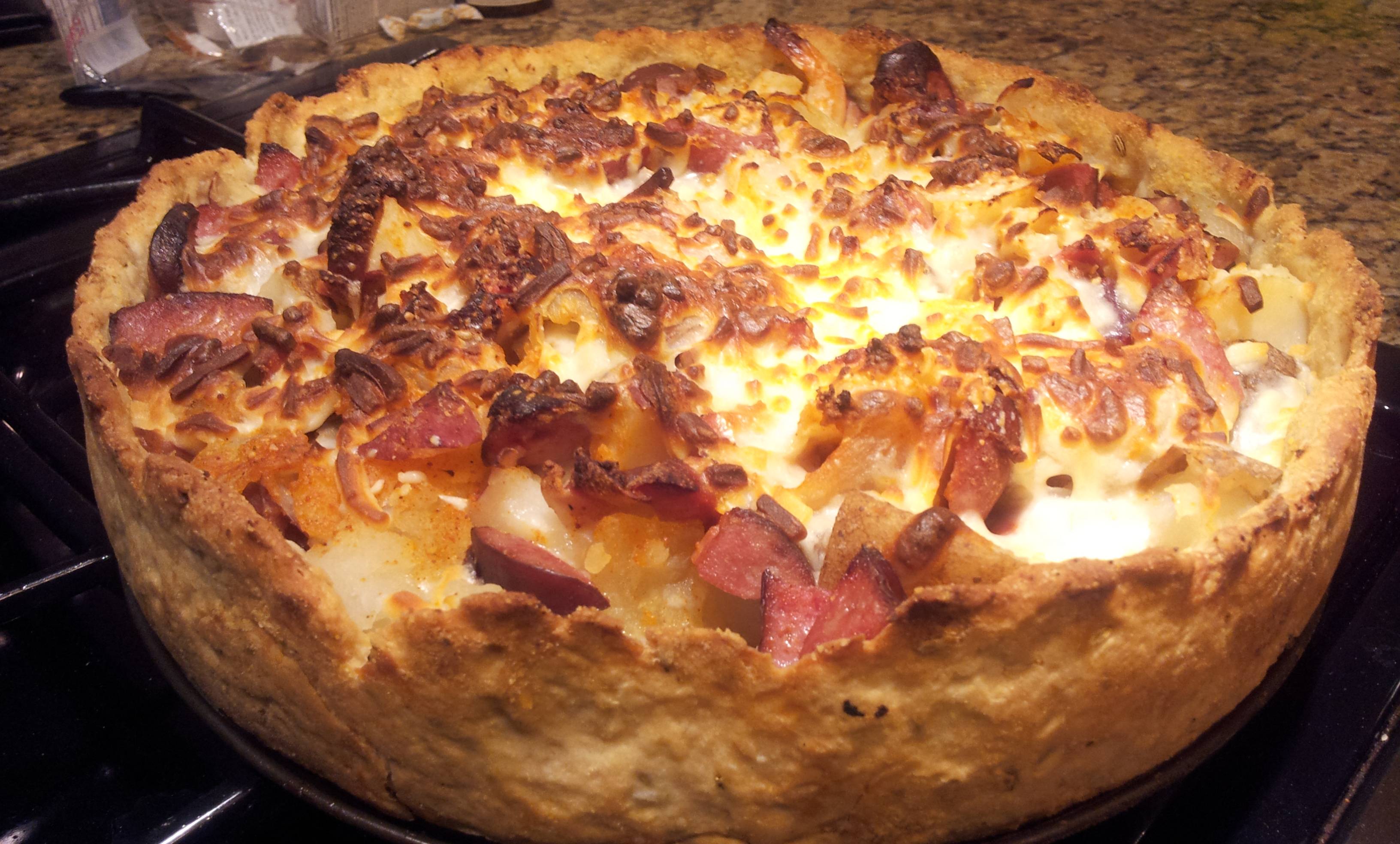 Deep dish pizza | Scrolller