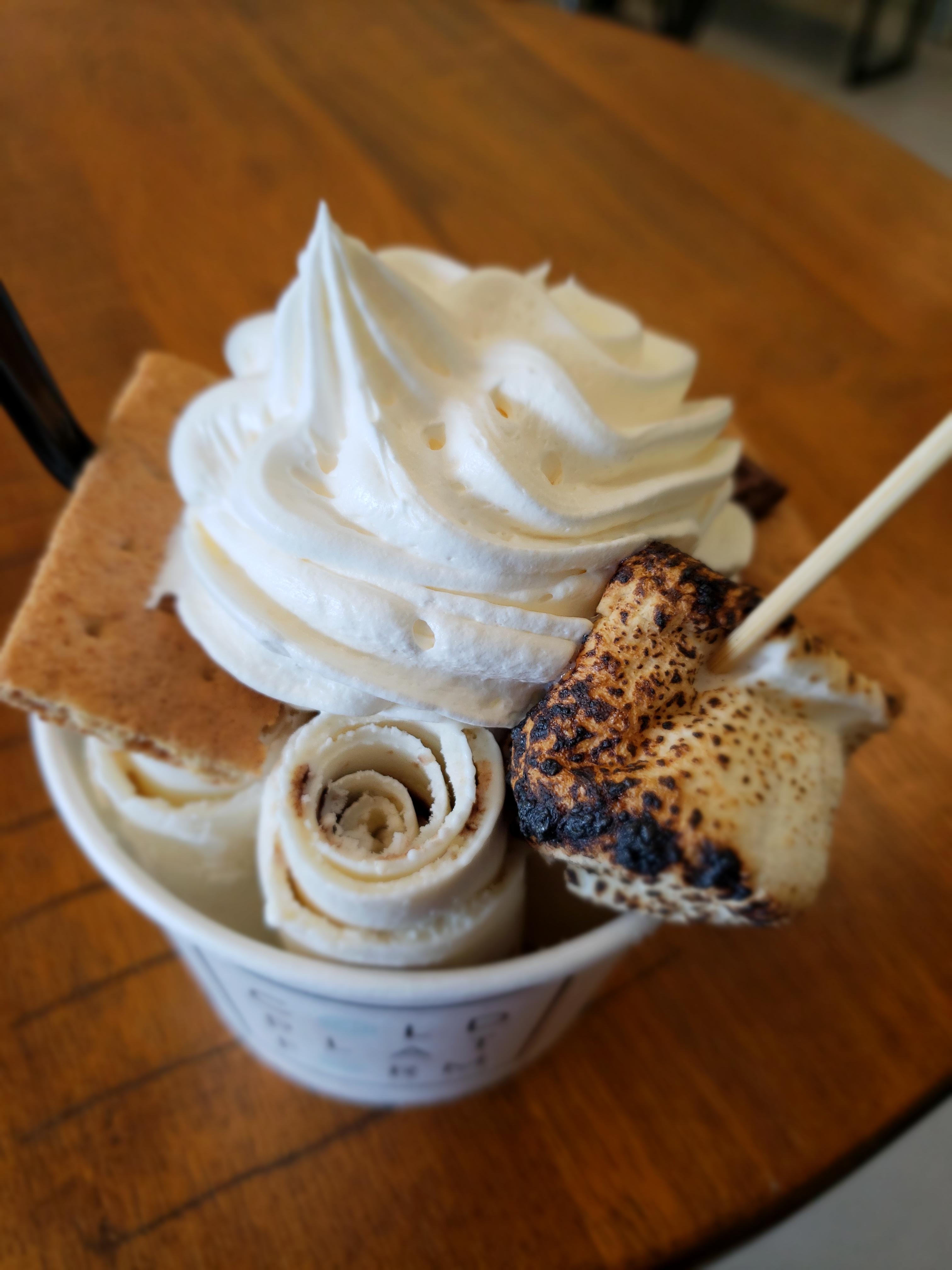 Delicious rolled ice cream! [ OS ] | Scrolller