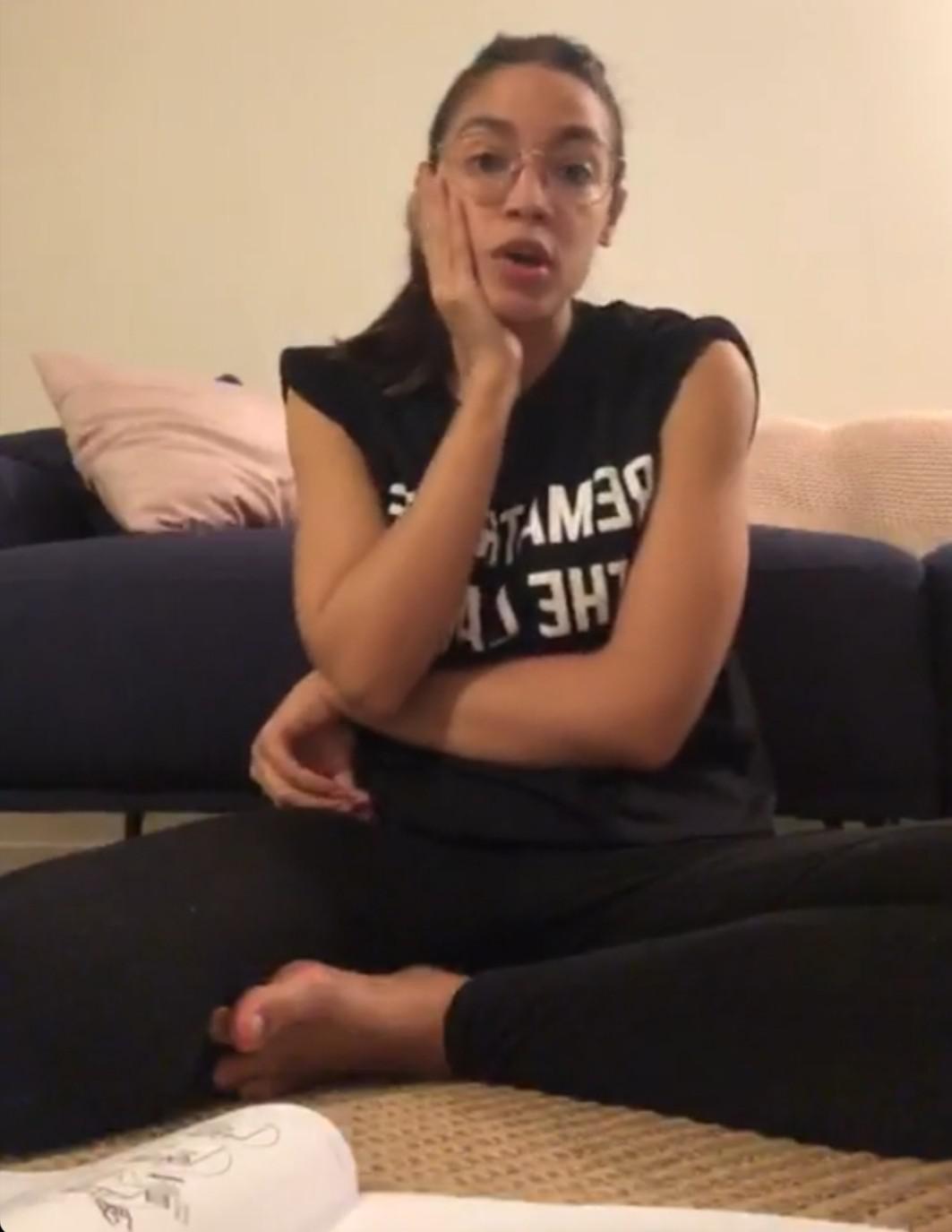 Delicious toes and thighs 🦵 | Scrolller