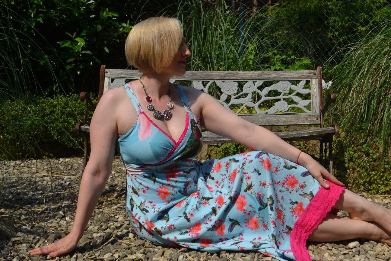 Deserves More Attention | Scrolller