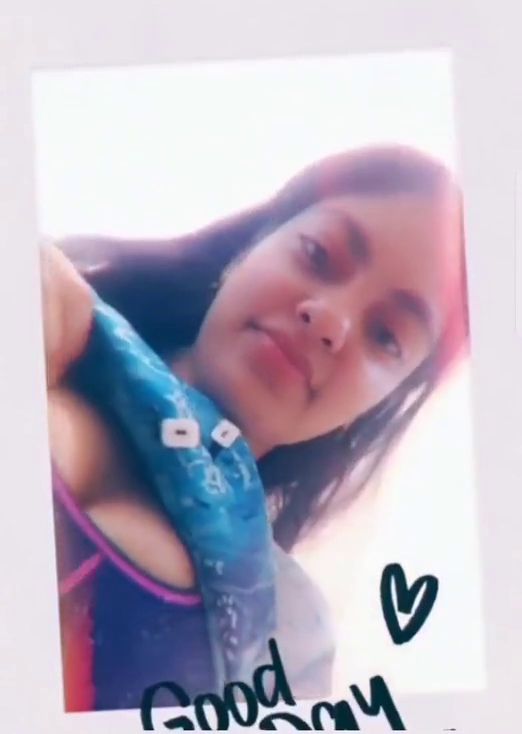 Desi Cute Selfie Link In Comment Scrolller