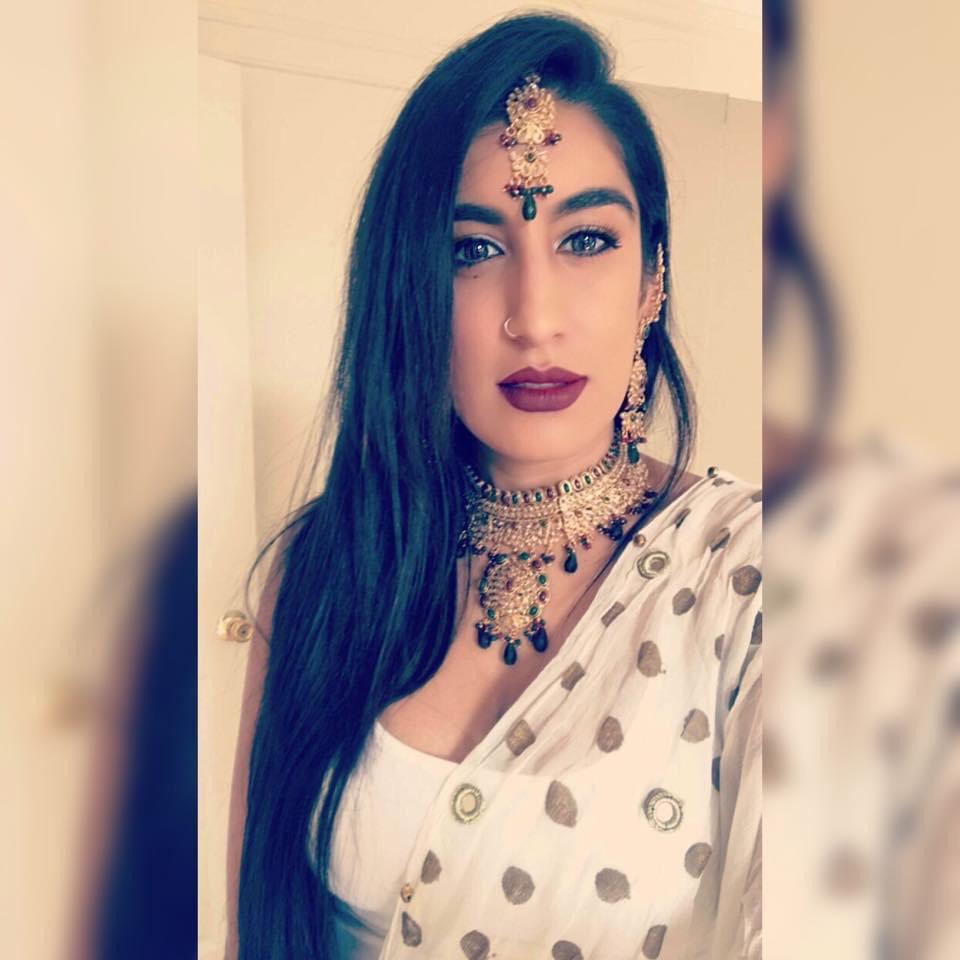 Desi seductress | Scrolller