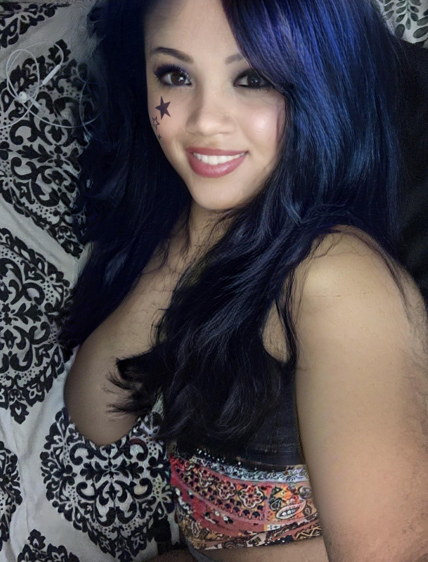 Destroy my pretty face 💗💗😈😈😈 | Scrolller