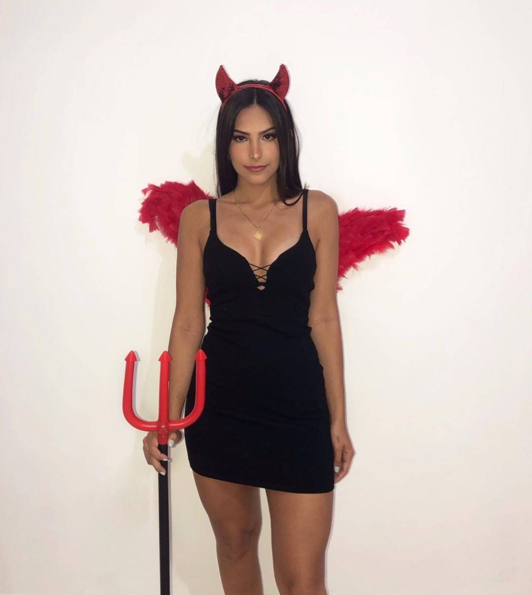 Devil Costume | Scrolller