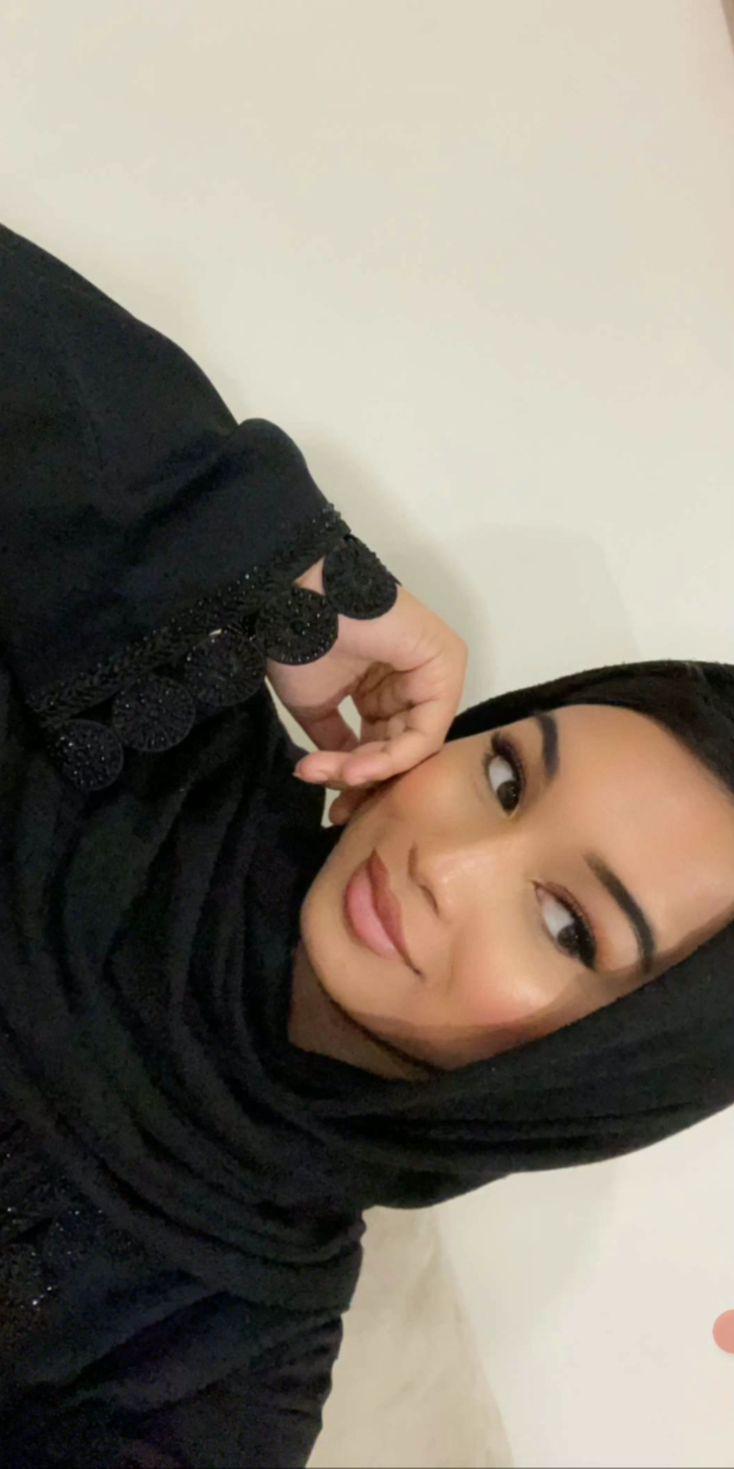 Devious lil hijabi 👀 | Scrolller