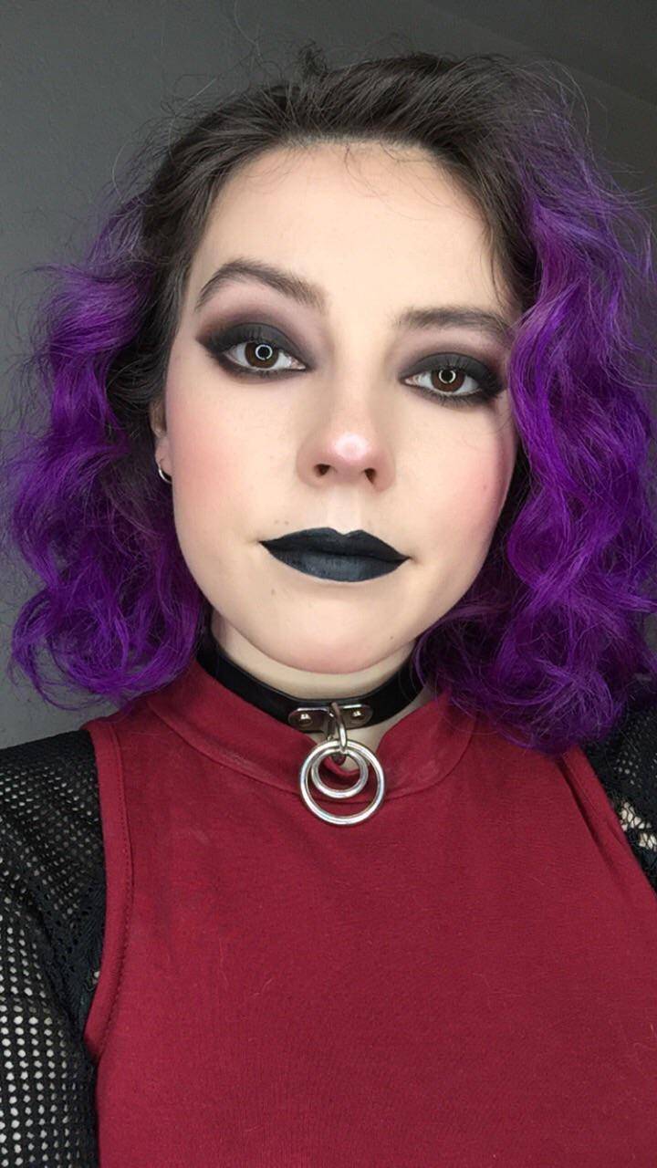 Did anyone say goth gf? | Scrolller